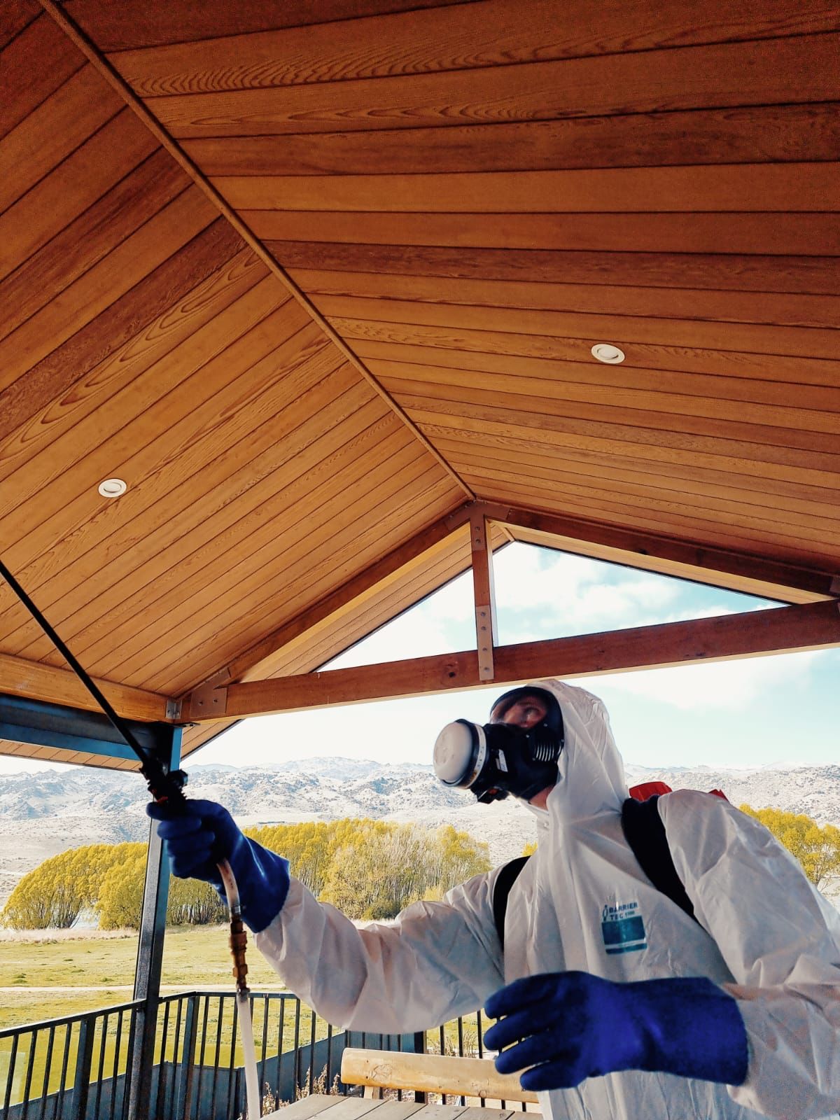 Proudly local | Mountain View Cleaning and Pest Services